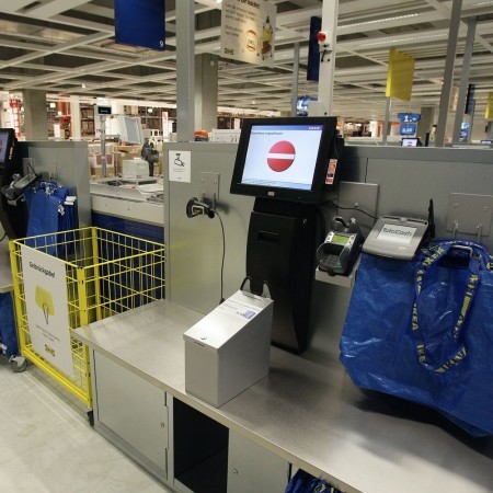Zara to launch self service tills for a faster check out - Red Online